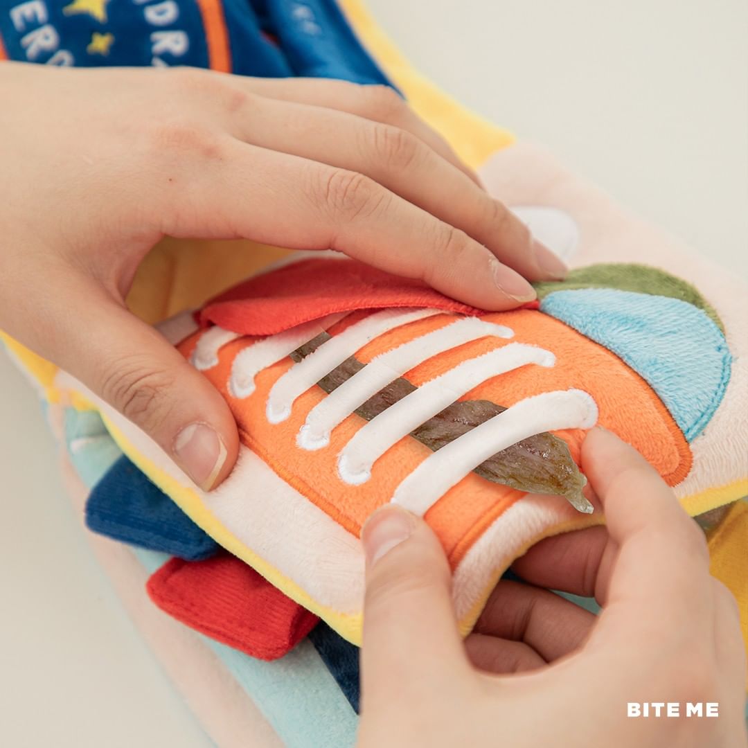 現貨︱BITE ME 洗衣書 藏食玩具 | BITE ME | 品牌專區 - OOPET 韓國寵物選品店