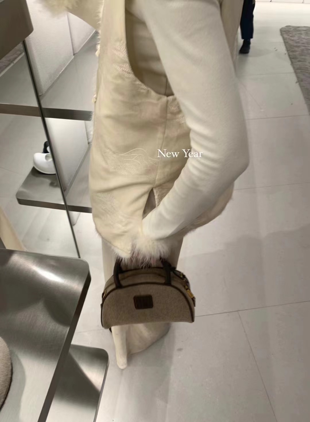 JAJA OFFICE - JAJA studio